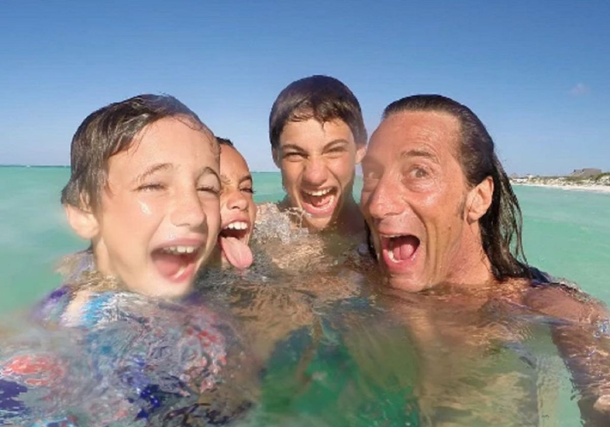 Quiénes son las mujeres que acompañaron toda su vida a los hermanos ...