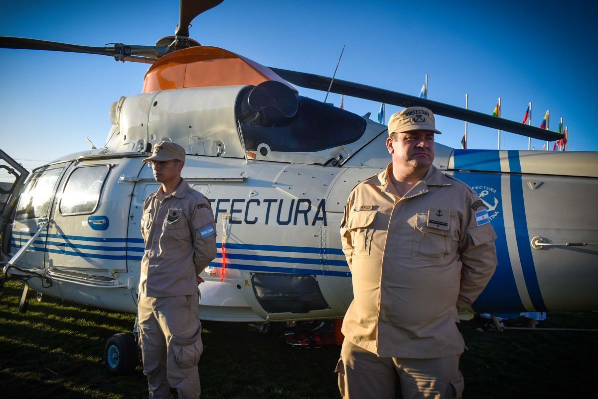 Video: el helicóptero de Prefectura sobrevoló el río y enloqueció a los vecinos | NoticiasNet ...